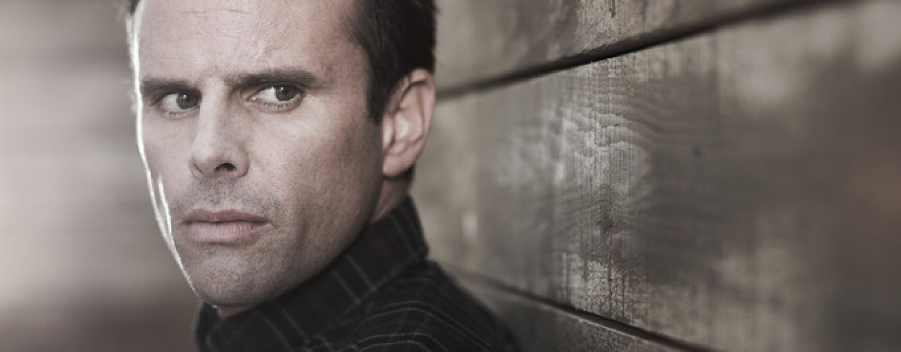 Aktor z „Justified” stworzy dramat policyjny