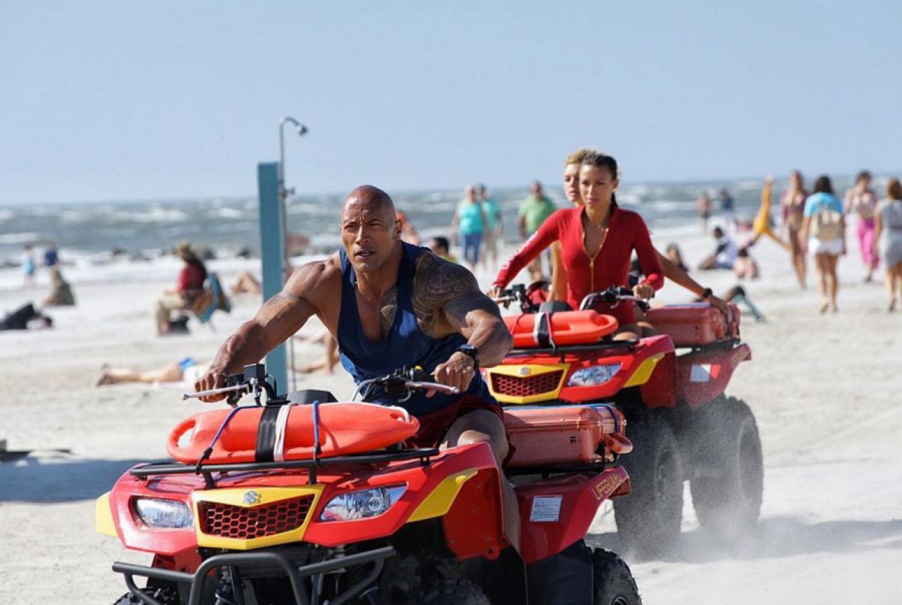 Baywatch. Słoneczny patrol – recenzja filmu