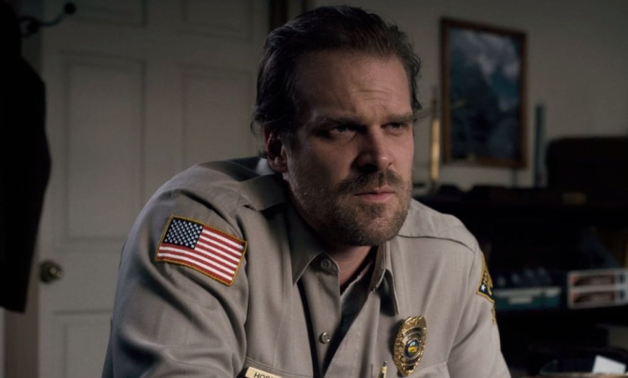 Stranger Things – David Harbour był pewny, że serial okaże się porażką