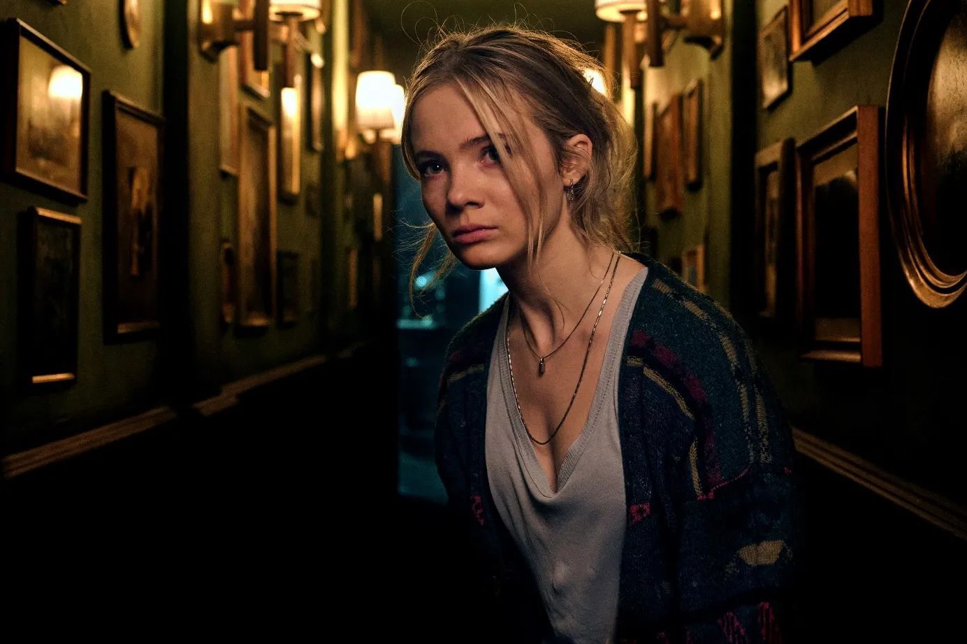 Dwie minuty do piekła - horror już w kinach. Freya Allan z Wiedźmina w ...