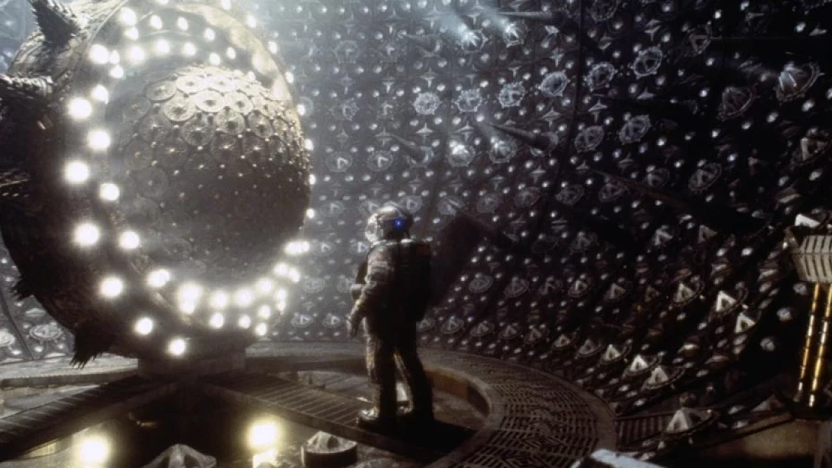 Solaris i Lśnienie w jednym. Film science fiction zmiażdżono w czasie ...