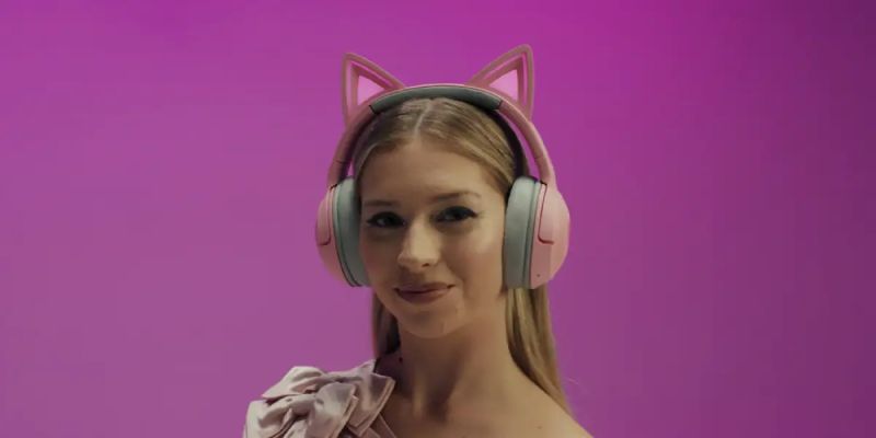 Razer Kitty V2 BT Quartz Edition - test słuchawek. Gaming z kocimi uszami