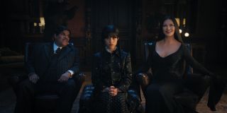 Wednesday - pełny zwiastun serialu o rodzinie Addamsów. Jest wujek ...