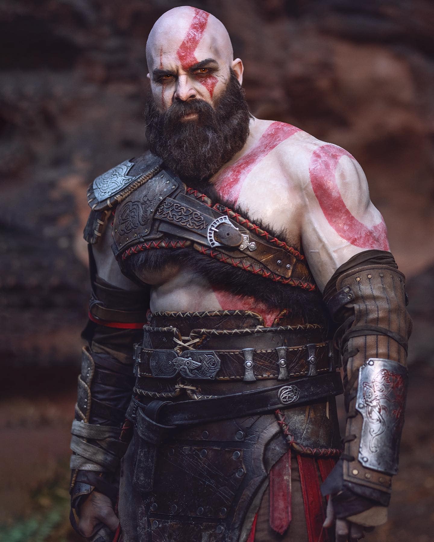 God of War: Ragnarok - Maul Cosplay jako Kratos. Wygląda, jakby wyszedł z gry!