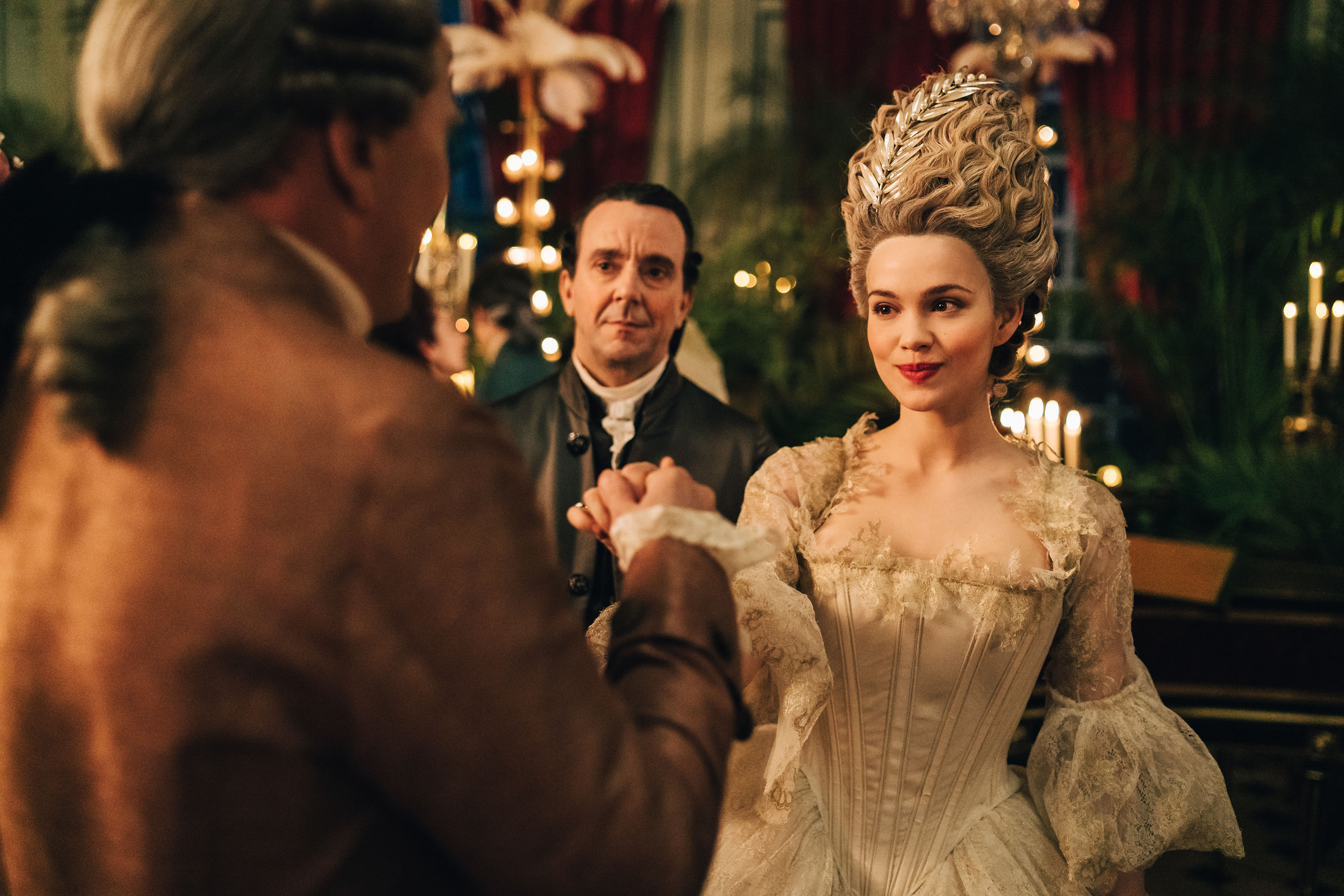 Lubicie seriale kostiumowe? Maria Antonina z datą premiery w CANAL+ ...