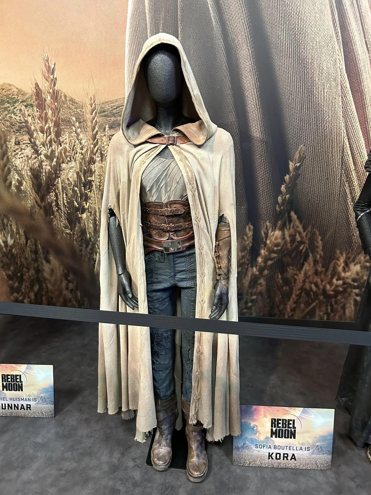 Rebel Moon - kostiumy z filmu zachwycają na Gamescom. Zobacz zdjęcia